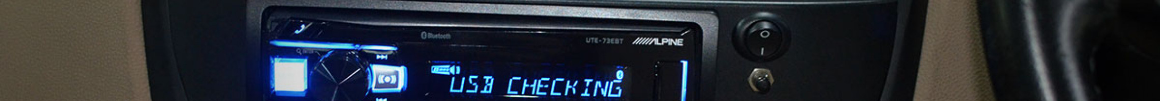 Alpine UTE-73EBT installed in a 1st Gen BMW X3